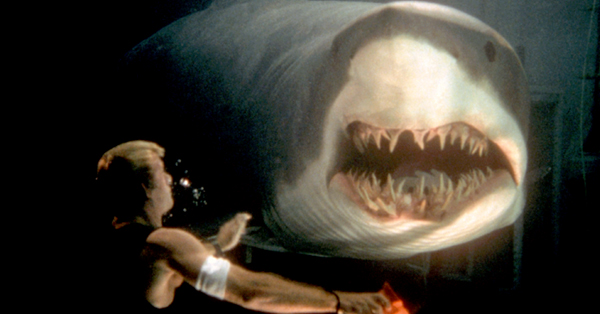 Deep Blue Sea Is Way More Entertaining Than It Has Any Right to Be ...